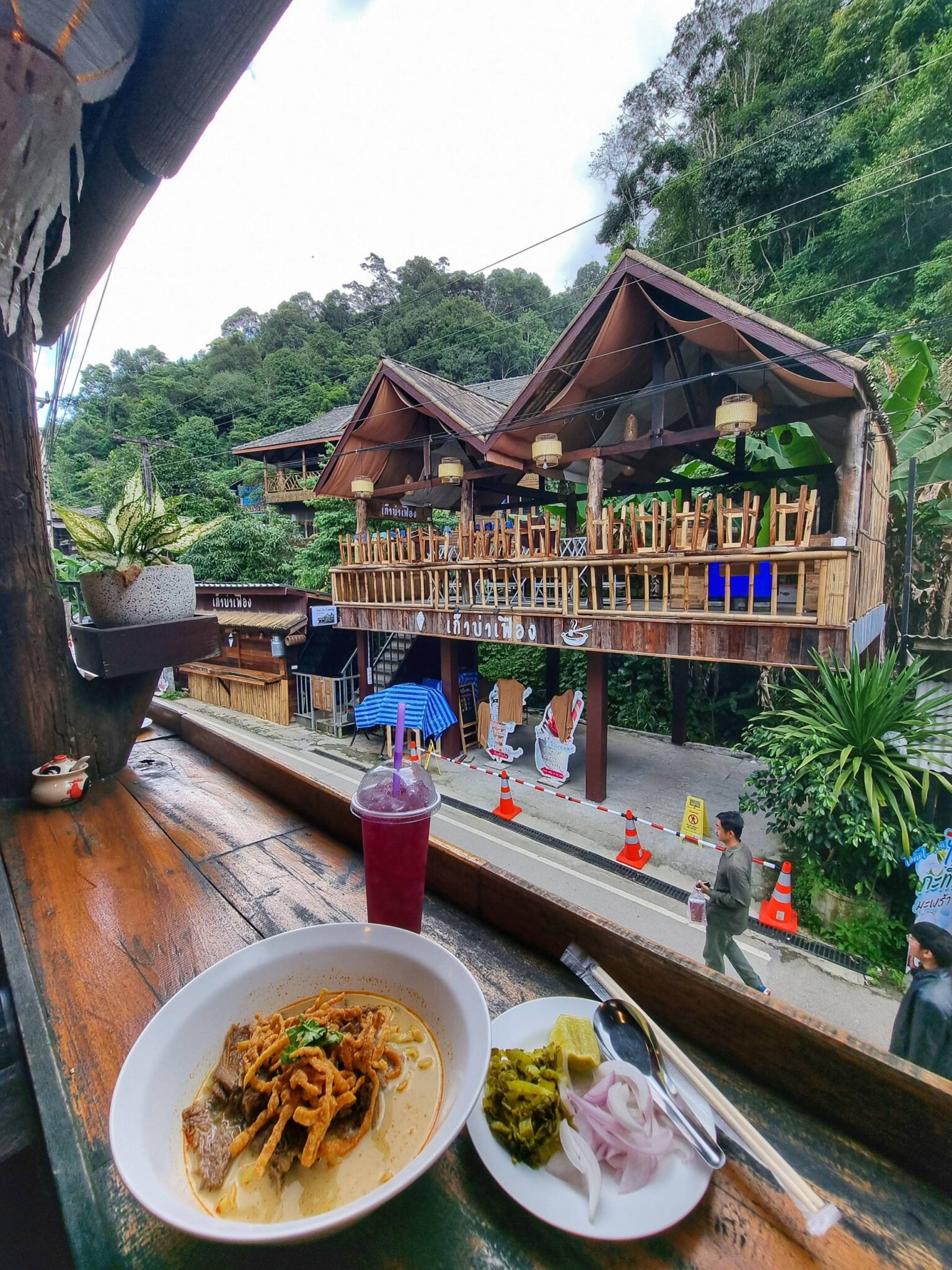5 Things to Do in Thailand's Mae Kampong Village | Dbs travels